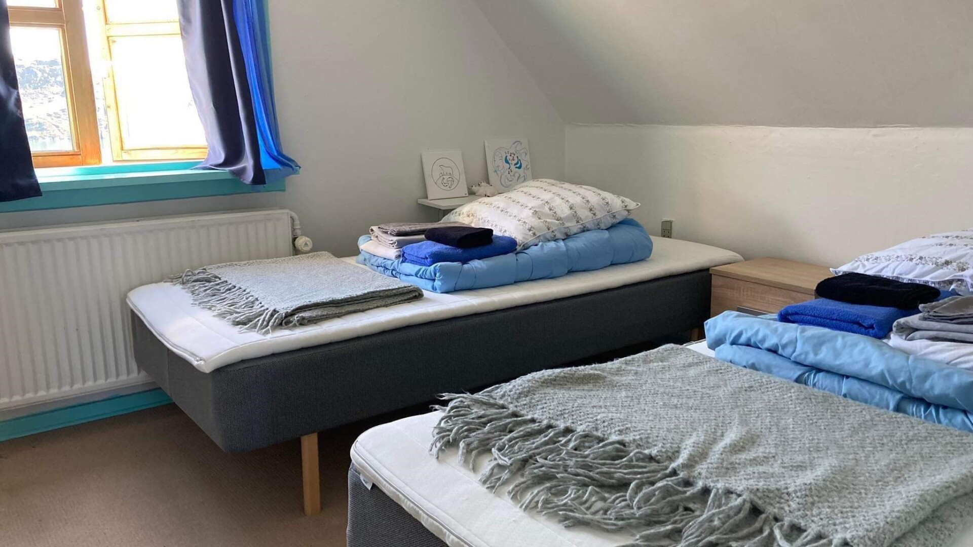 Mikami Hostels - Hostel 1 & Old Jail -> Bunk beds 300 Dkr. - Inuit Home